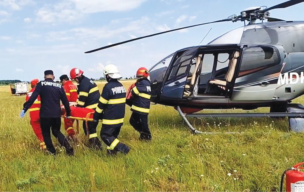 Exercițiu de salvare derulat de pompierii prahoveni pe Aerodromul ...