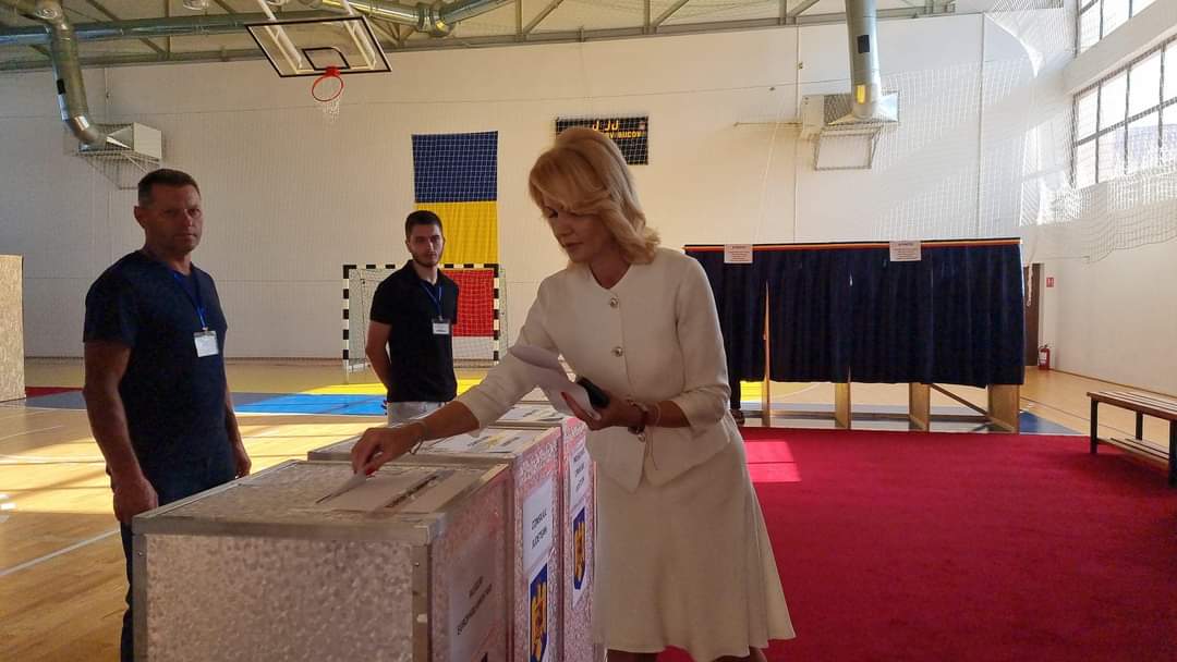 Senatorul PSD Prahova Laura Moagher a votat. Ce mesaj a transmis la ...