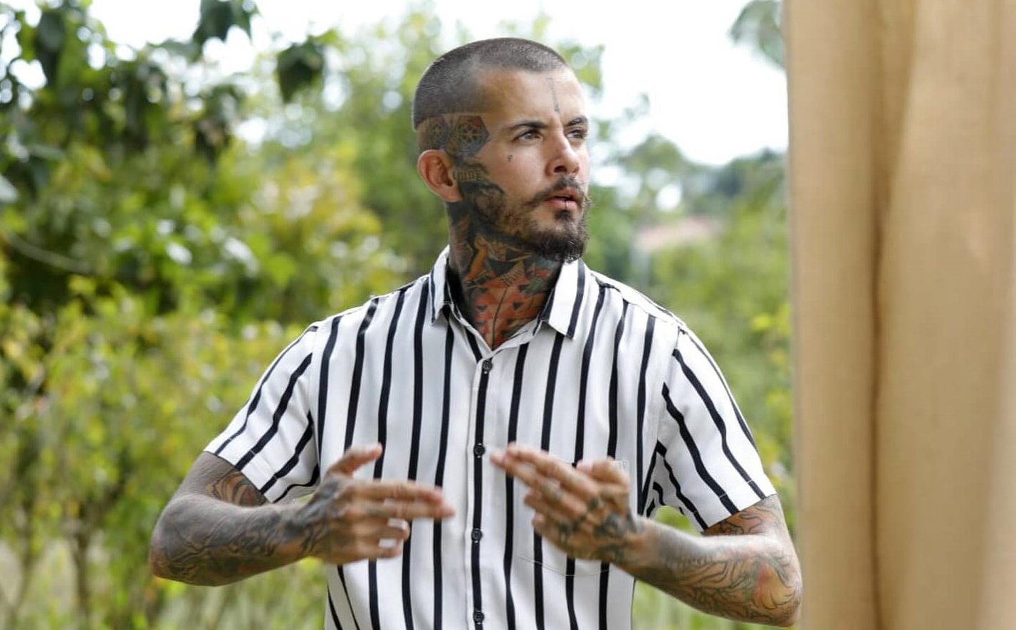 Cât costă un tablou desenat de Zannidache, câștigătorul Survivor All ...